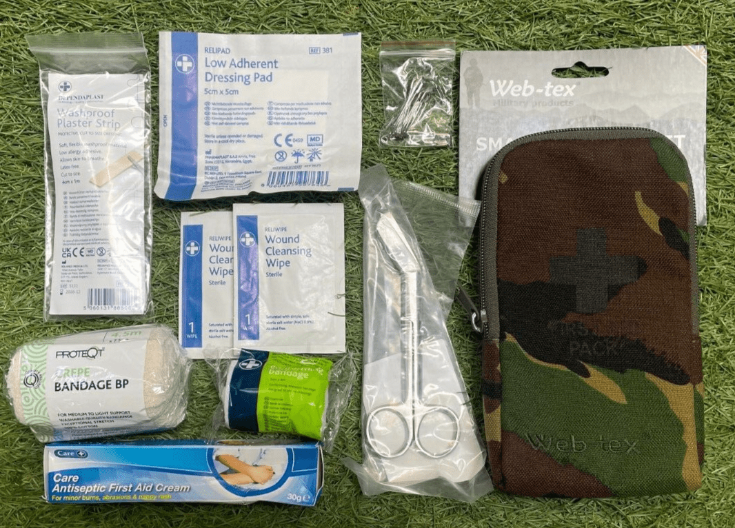 WEB-TEX ARMY SMALL FIRST AID KIT SURVIVAL DRESSING BANDAGE SCISSORS ...